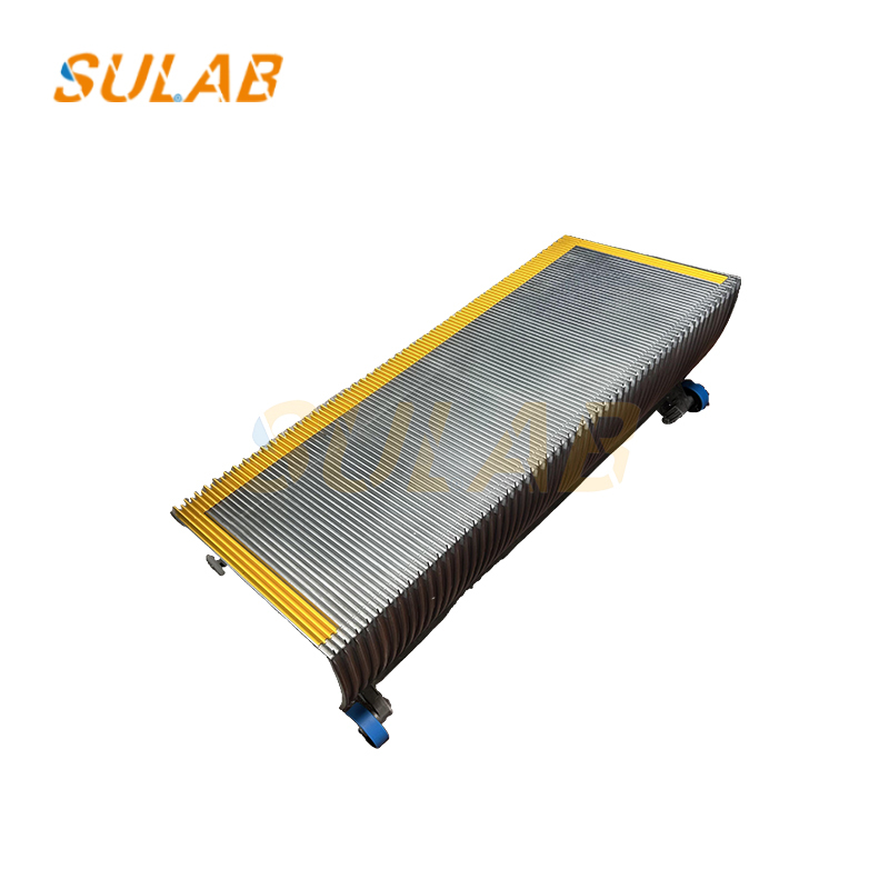High-Strength Die-Cast Escalator Step with Anti-Slip Grooves and Yellow ...
